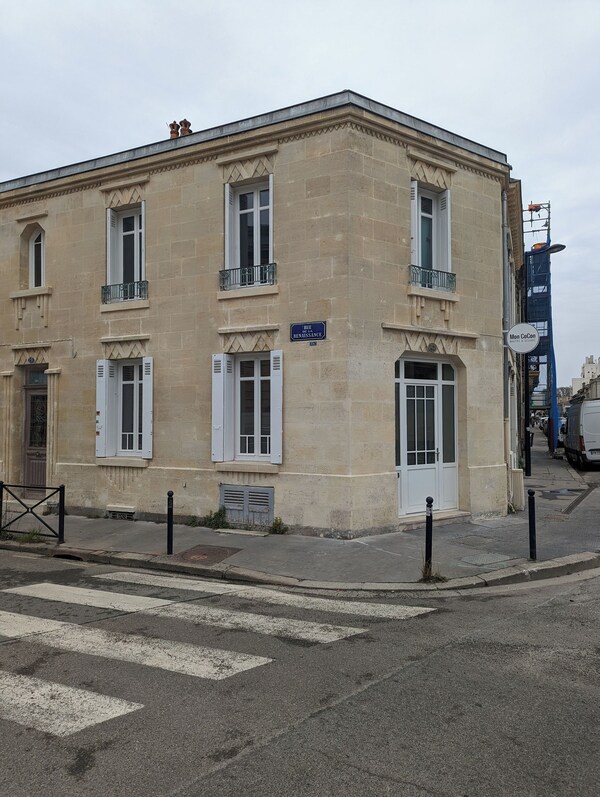 Et Si On Dormait Dans Une Jolie Maison Indépendante à Bordeaux ? - Eysines