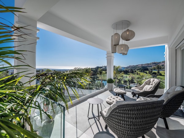 All About Villa Estrella De Oro - Puerto Banús