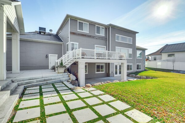 Private Pool & Hot Tub: Luxe Unit Near Uta Train! - Highland, UT