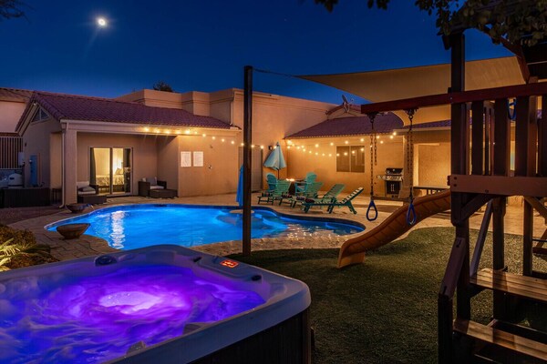 Pool | Spa | Playground | Sleeps20 | Avalon Havasu - Arizona
