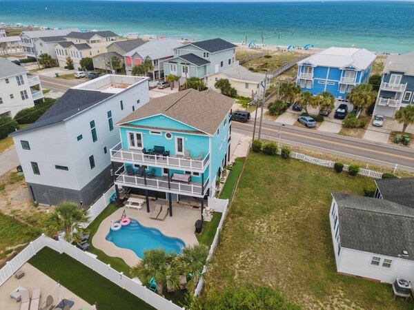 The Turquoise Turtle -Private Pool, Hot Tub, Ocean View, 2nd Row, 4br, Kids Area - Carolina Beach, NC