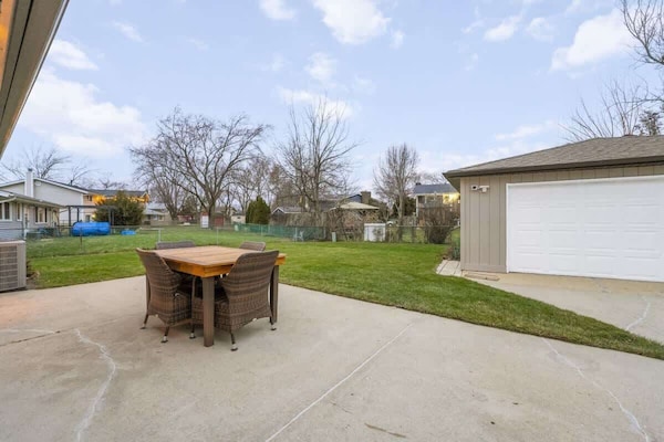 Your Perfect 3br Home In Schaumburg - Hoffman Estates, IL