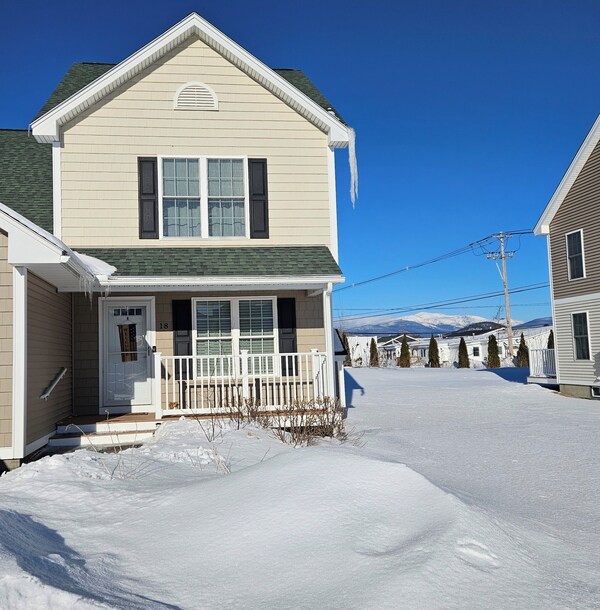 3-bed Condo In The Heart Of North Conway Sleeps 8 Mins From Cranmore & Storyland - Conway, NH