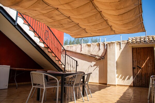 Casa Rural 'La Escuela Caravaca' Con Vistas A La Montaña, Wi-fi Y Aire Acondicionado - Cehegín
