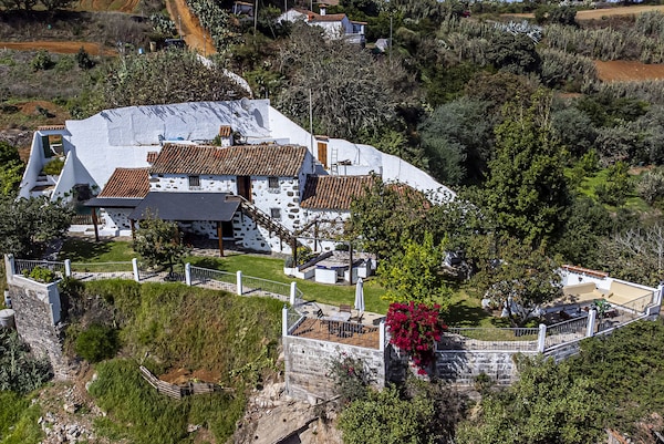 Ferienhaus 'Casa Rural El Majano' Mit Bergblick, Privatem Pool Und Wlan - Moya