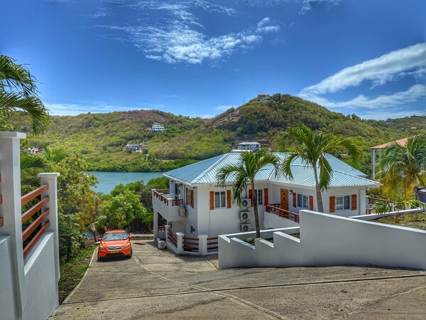 Harbor Haven Luxury Retreat Ii - Vehicle Included - Grenada