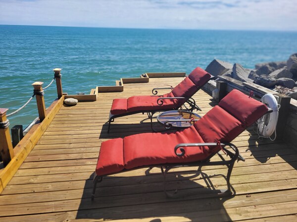 New!  Schmidt's Cove - Incredible Private Lakefront Studio Apartment On Lake Huron! - Tawas City, MI