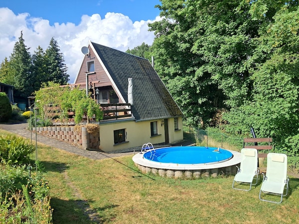 Gemütliches Ferienhaus Mit Sauna, Direkt Am Wald. Vierbeiner Willkommen! - Eisenberg