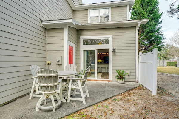 4 Mi To Ocean: Modern Townhome In Wilmington! - University of North Carolina, Wilmington