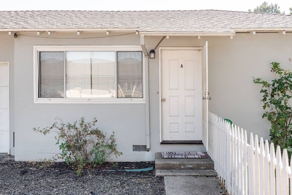 Cute Two Bedroom Home In Fantastic Location! - Cupertino, CA