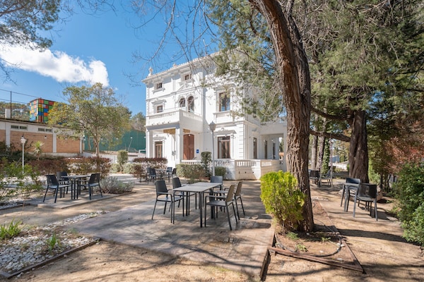 Room 'Violeta' With Mountain View, Wi-fi And Air Conditioning - Segorbe
