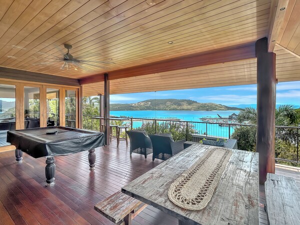 The Boathouse - Private House With Stunning 270-degree Views Two Golf Buggies - Whitsundays