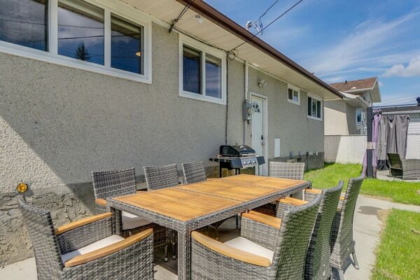 Jody - 3 Bedrooms, Large Kitchen, Bbq, Garage! - Edmonton