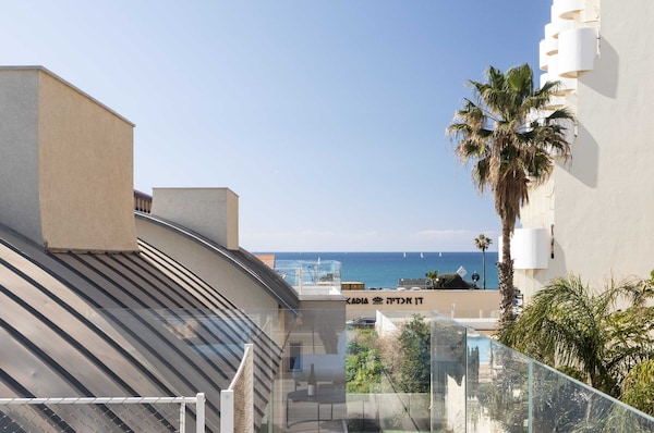 Carmelo M Sea View Villa - Tel-Aviv