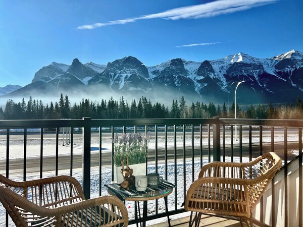 Brand New 3 Bd Townhome - Amazing Mountain Views - Canmore