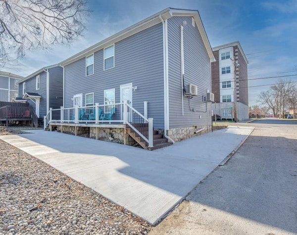 Charming 2br/1ba Home Near Wku - Bowling Green, KY