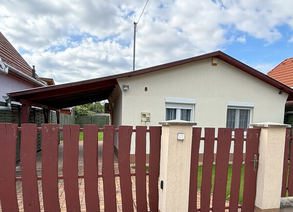 Welcoming 2-bedroom Apartment With Ac In Szolnok - Szolnok