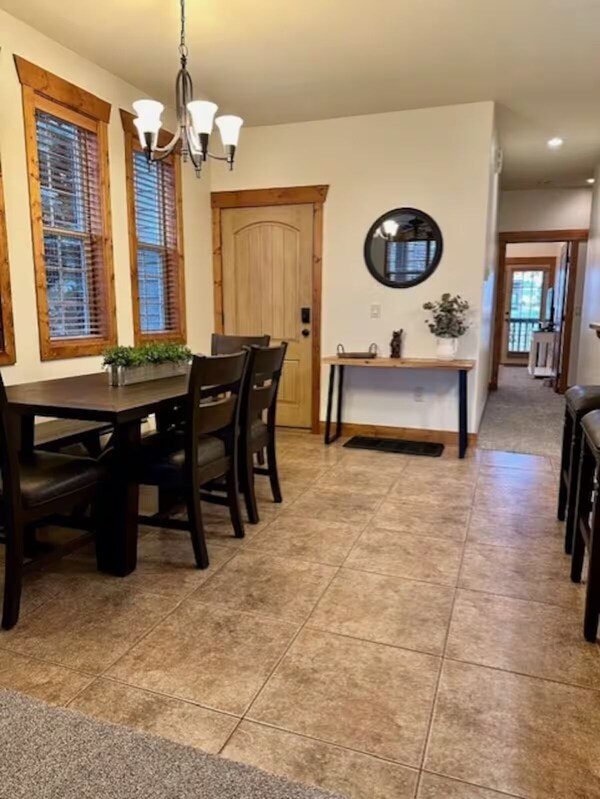 Escape To Teton Valley! Beautiful New 3-bedroom Condo In Charming Driggs, Idaho - Driggs, ID