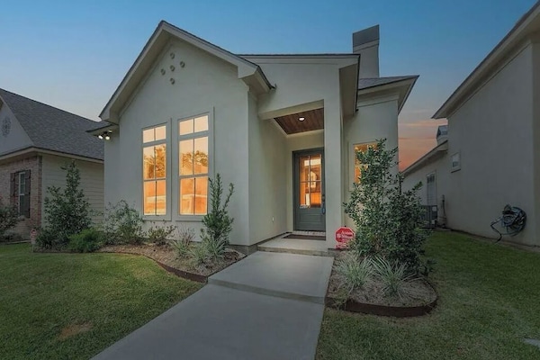 Luxury Oasis 2bed/2bth+sauna - Lafayette, LA