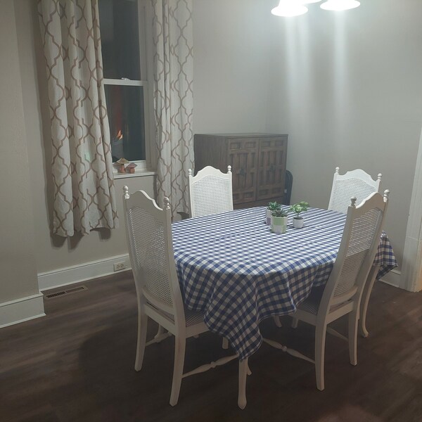 Charming 2-bedroom House In Quiet New Cumberland. A Short Drive To Adventure! - Harrisburg, PA