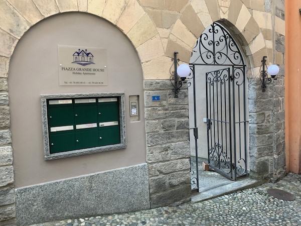 Deluxe Apartment On The Piazza Grande In Locarno - Brissago