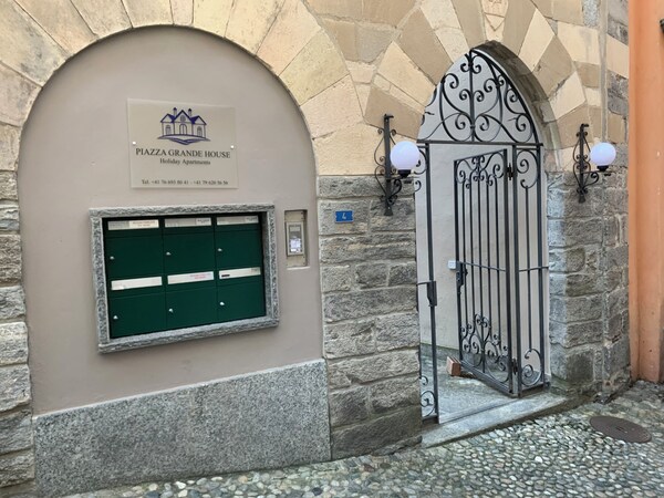 Deluxe Apartment On The Piazza Grande In Locarno - Brissago