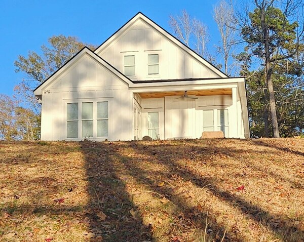 New Lakefront 3 Bedroom, 2 Story House In Lovely Georgetown With Private Dock - Walter F. George Lake, AL