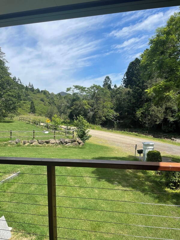 Country Cottage With Valley Views, 15mins To Canungra, 30mins To Mt Tamborine - Beechmont