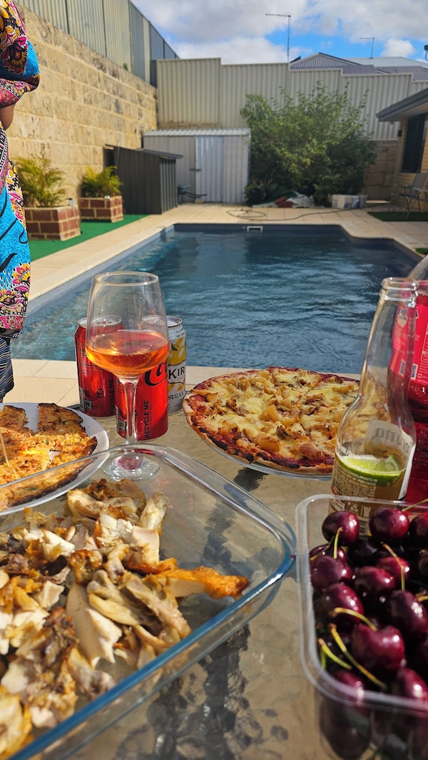 Joyful Living \Na Private Space All To Yourself, Complete With A Beautiful Pool - Murdoch University