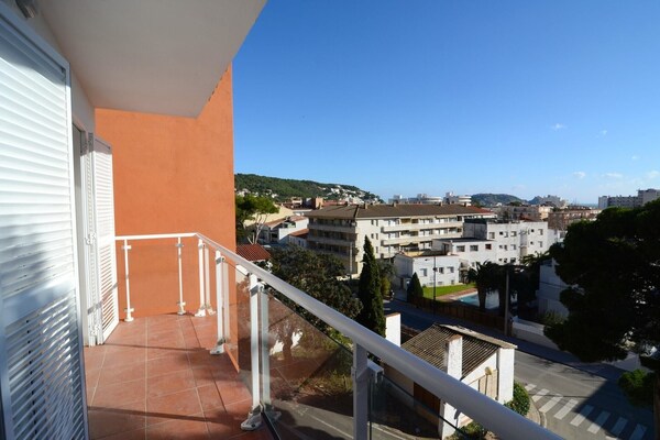 Apartment In Estartit With Shared Pool - L'Estartit