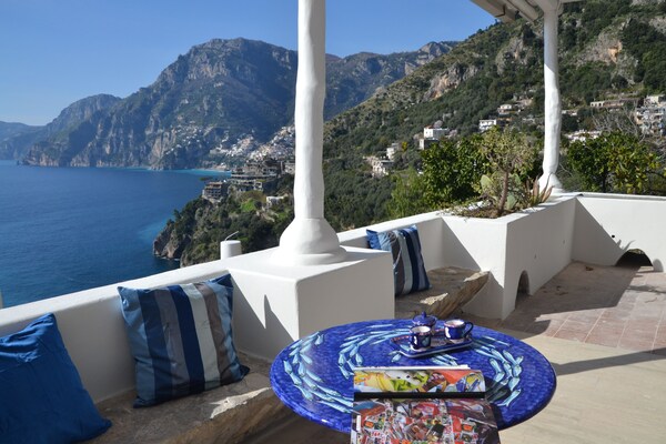 Romantic Suite Avec Vue Sur La Mer Et Le Parking Gratuit - Salerne