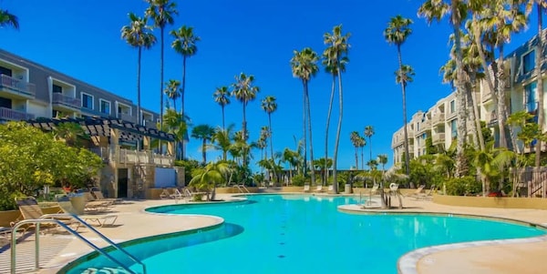 Walk To The Beach! Pool & Hot Tubs & Gym  - A-116 - Oceanside, CA