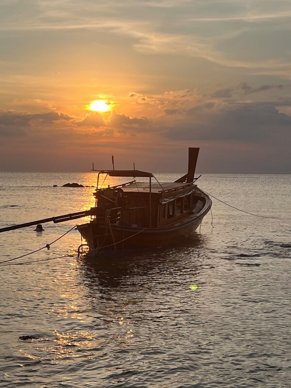 Charming Bungalow With Wifi And Ac 500 Meters From Beautiful Phra Ae Beach - Ko Lanta District