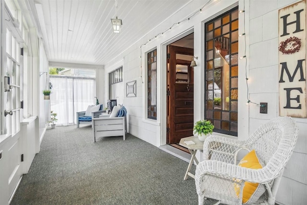 Historic Laconia Home Near Lake Winni + Gunstock - Belmont, NH