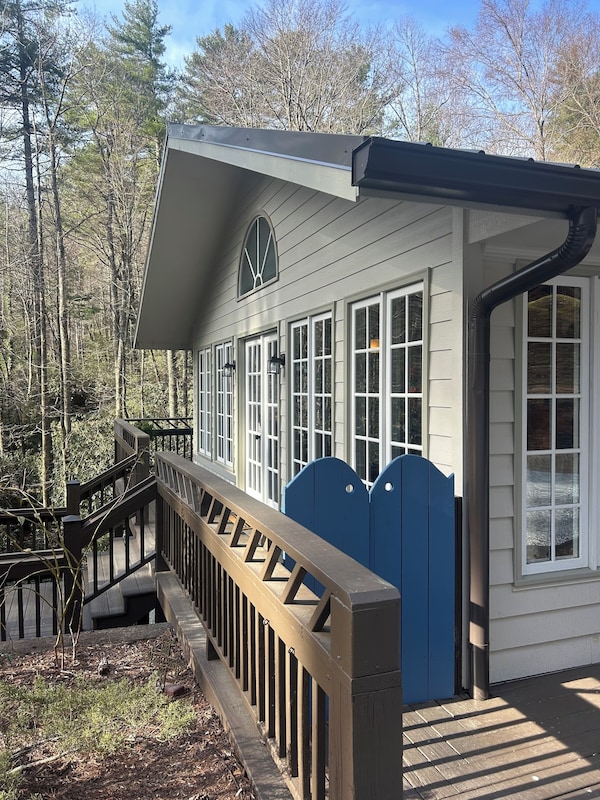 3-bedroom House In Highlands, Nc, Sleeps 8, Clear Creek Cottage - Highlands, NC