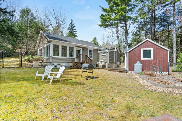 Tranquil View Cottage & Cabin, Pet Friendly With Wifi - Maine