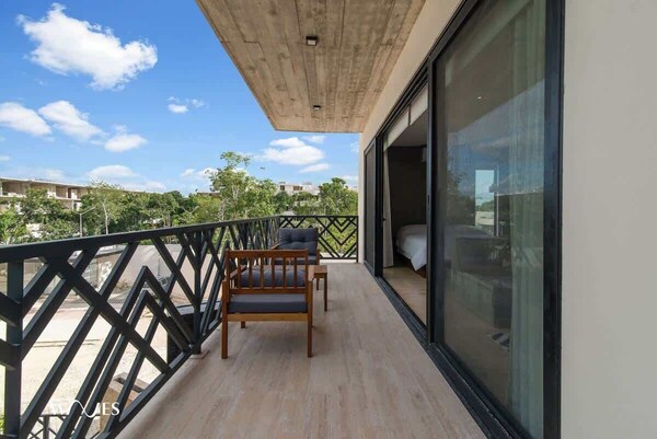 2 Br Apartment With Spacious Loft Close From Beach Zone - Paradise Beach