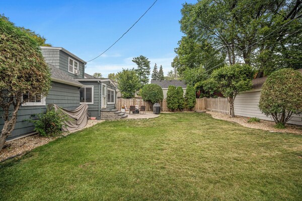 Family Friendly Home In Great Location - Minnetonka, MN