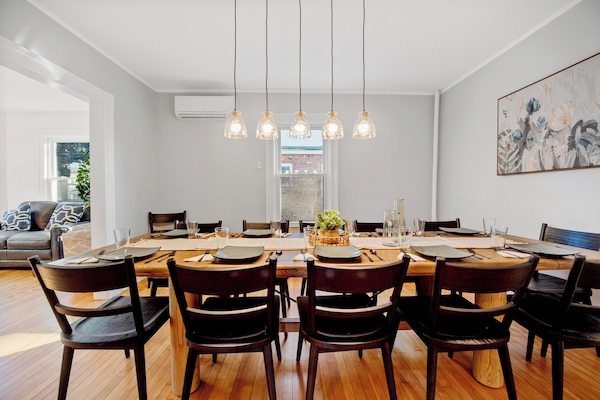 Spacious 5-bedroom Home With Game Room In Amherst - Mins To Umass - Northampton, MA