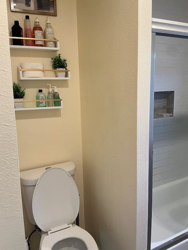 3-bedroom House With Wifi In Los Angeles With Bonus Room For Entertainment - Torrance, CA