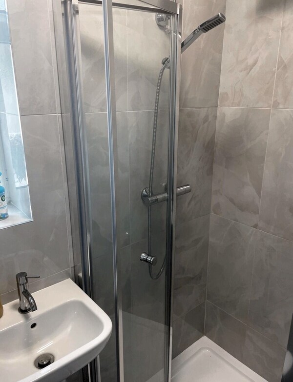 Olives Stay, Romford - Kent