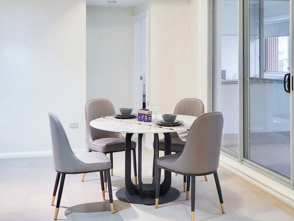 One Bedroom Apartment Walk To Gordon Train Station - Gordon