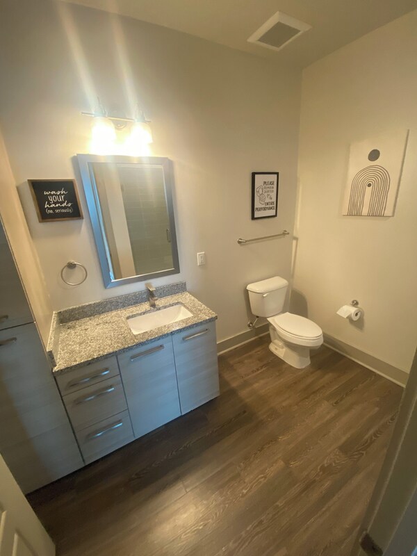 Cozy 1-bedroom Apartment In Beautiful Downtown Atlanta With Amazing View - Scottdale, GA