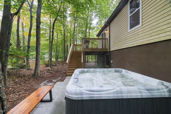 Moshannon | Tree-lined Pocono Retreat W/, Hot Tub, Firepit & Pool Table - Pocono Mountains, PA