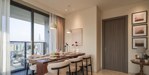 Luxurious 4-bedroom Apartment In The Marq Hcmc 5star Condo_sky Pool&gym - Ho Chi Minh City