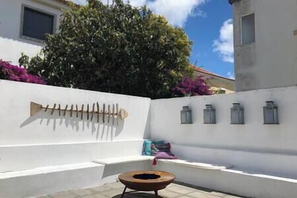 Aloha Beach House Entire Home 8 Bedrooms In Parede Cascais - Estoril
