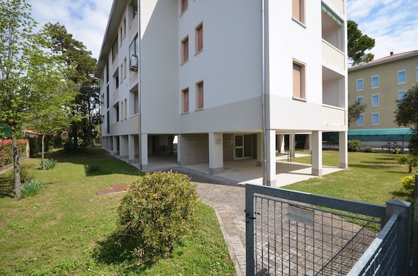 Komfortable Unterkunft Für 6 Personen Mit Klimaanlage Und Parkplatz - Bibione Pineda