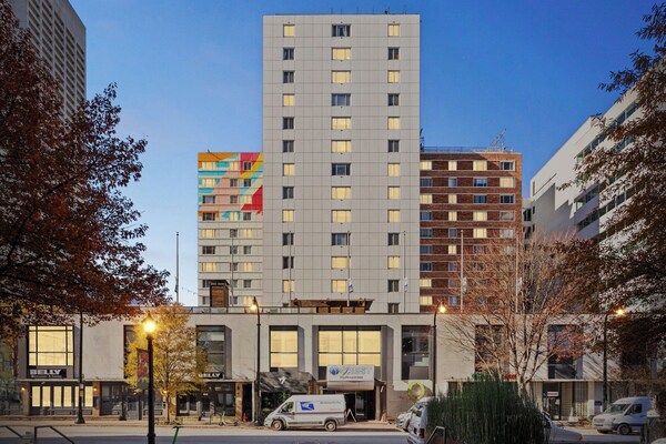 Crest At Peachtree 401 Spacious 1 Bd 1 Bth - Atlanta, GA