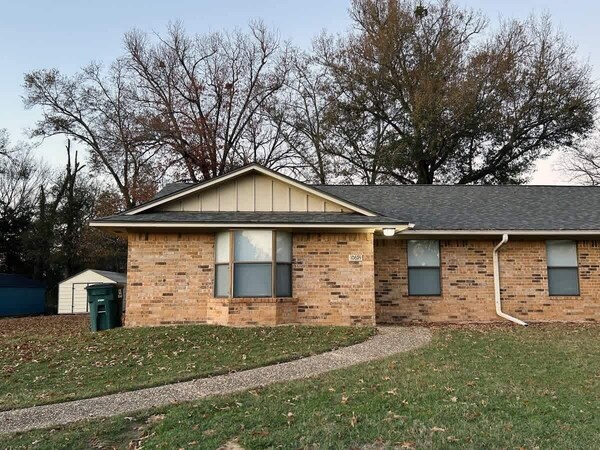 South Tyler Bungalow - Tyler, TX