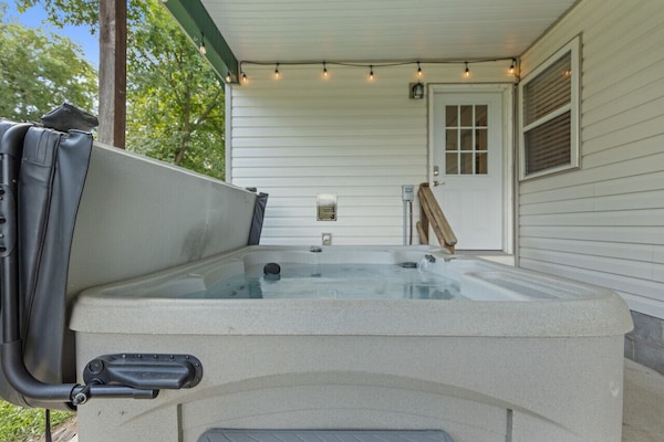 The Cottage On Abbey- Summer Getaway In Harrison - Harrison, AR